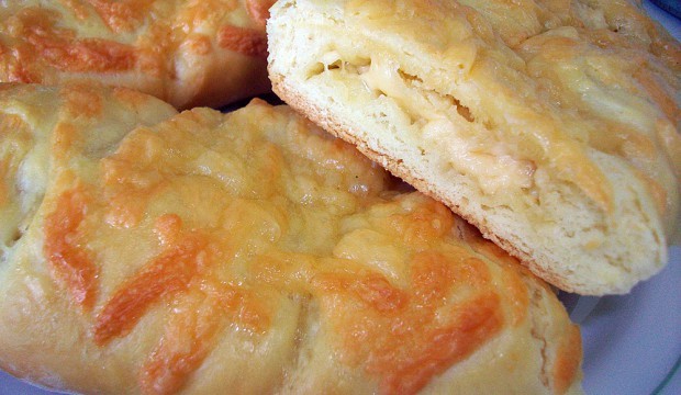 Багет рецепт. Багет в хлебопечке с сыром